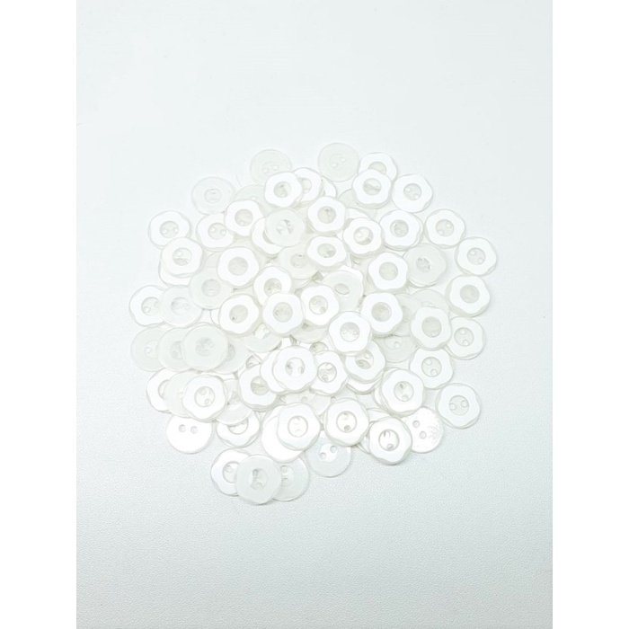 Jual Kancing Baju Sakura Putih 13mm / 1,3cm / 20L 144 pcs | Shopee ...