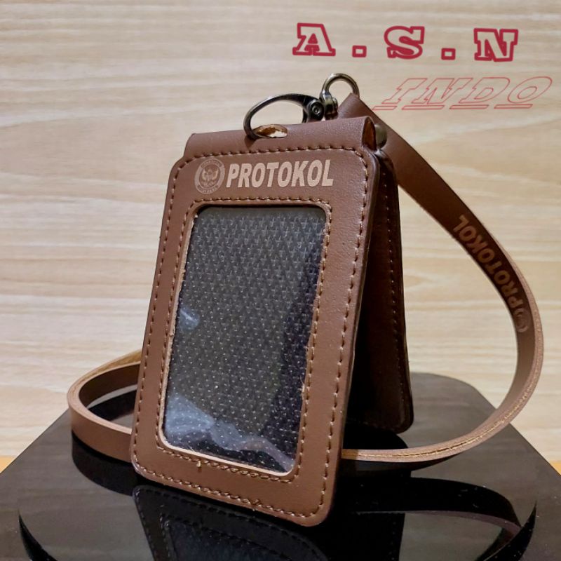 Jual Id Card Kulit Lipat Magnet PROTOKOL Id Card Kulit PROTOKOL Lipat ...