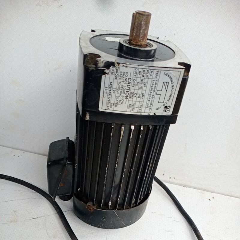 Jual Dinamo motor gearbox ac 220/240volt. 200wat. 80 rpm. ratio 1:15 ...