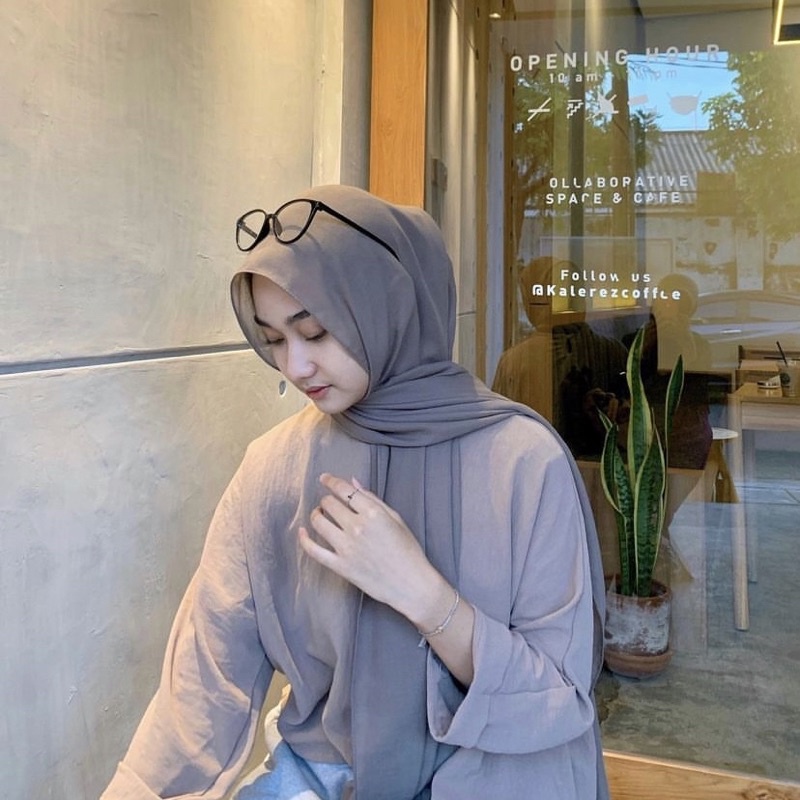 Jual PASHMINA CERUTY PREMIUM 180x80 BY NAPUT | Shopee Indonesia