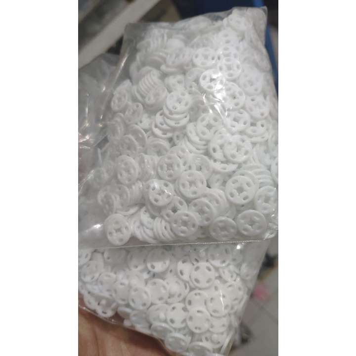 Jual Kancing Jepret Plastik 10MM-PUTIH BERAS | Shopee Indonesia