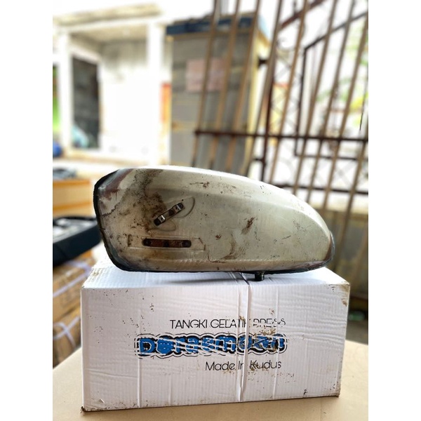 Jual TANGKI CB125 PRES DORAEMON,TANGKI TENGKI CB FULLPRES DORAEMON ...