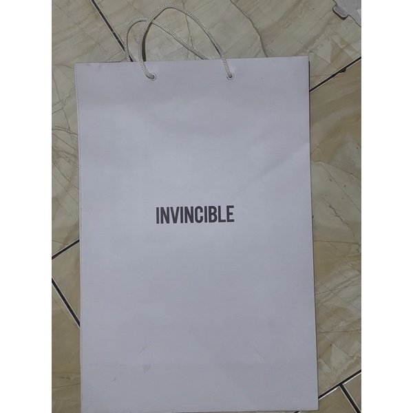 Jual Paperbag Invincible Brand Sepatu / Jual Tas Belanja Sneakers ...
