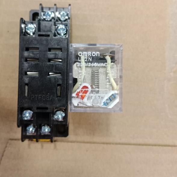 Jual relay LY2N 220VAC omron + socket | Shopee Indonesia