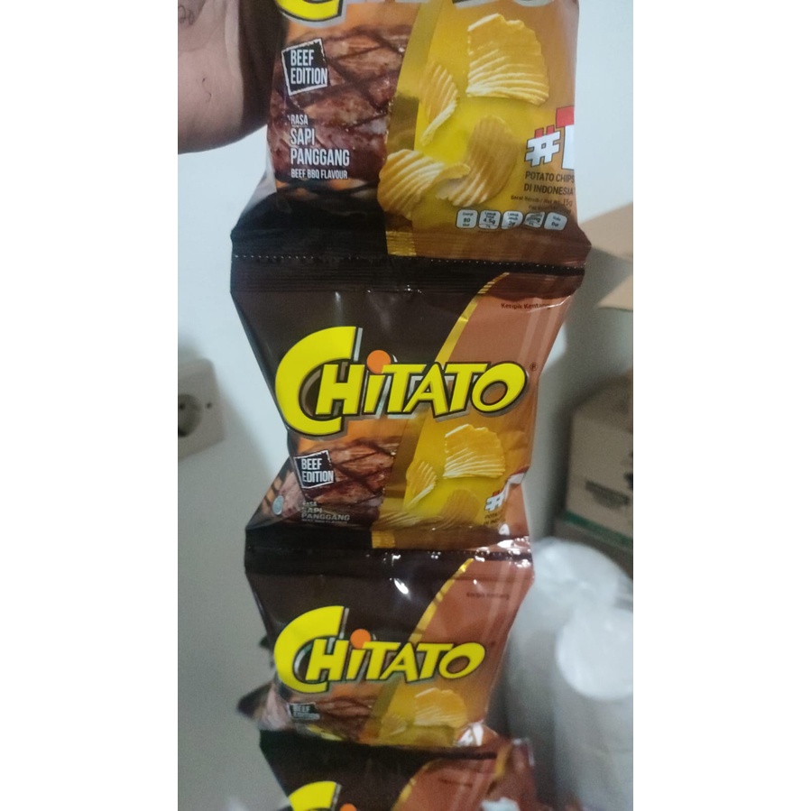 Jual Snack keripik kentang chitato sapi panggang renceng ( 10pcs ...