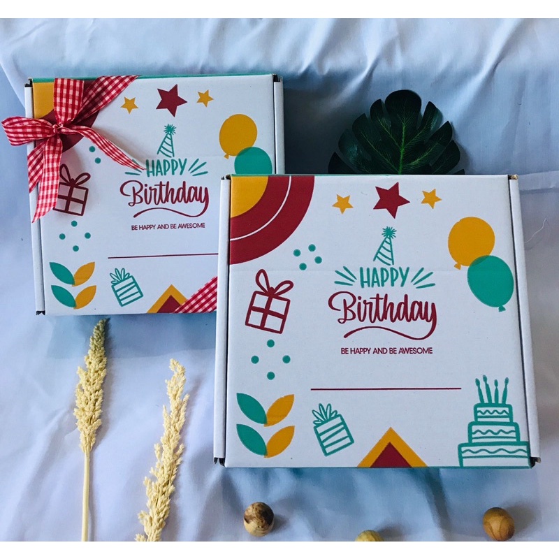 Jual 026 CUSTOM HAMPERS GIFT BOX KADO ULANG TAHUN REQUEST BY CUSTOMERS ...