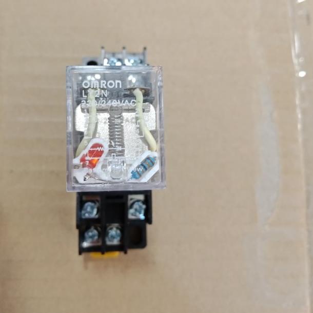 Jual relay LY2N 220VAC omron + socket | Shopee Indonesia