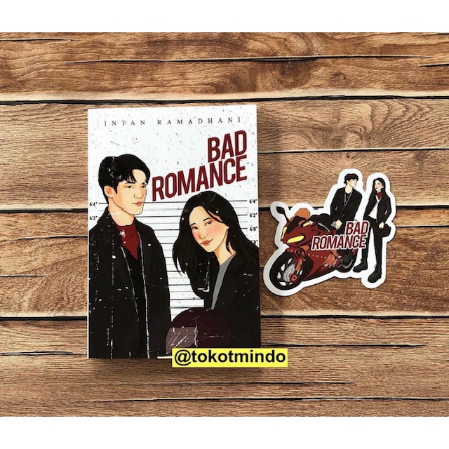 Jual Novel BAD ROMANCE (Intan Ramadhani) | Shopee Indonesia