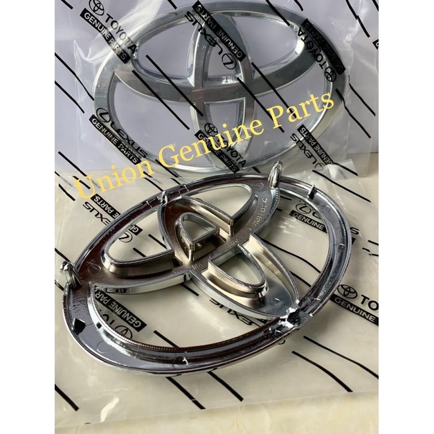 Jual Emblem logo depan toyota innova reborn logo toyota grill innova ...
