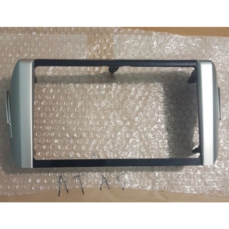 Jual Frame Panel Tape Head Unit 10 inch Toyota innova Reborn Venturer ...