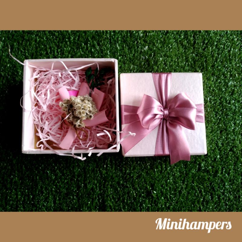 Jual Paket kotak kado kecil logam mulia/box mini lm,hampers, hadiah ...