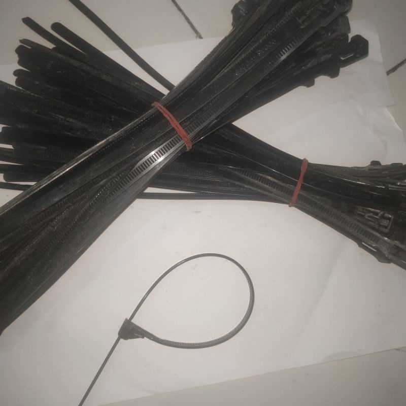 Jual Reusable Cable Ties 25cm kabel ties bisa dibuka 25cm Hitam | Shopee Indonesia