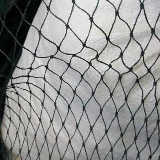 Jual jaring pagar kandang ayam /kebun PE D6 lubang 1,5cmx1,5cm UK 2 ...