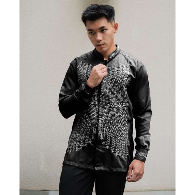 Jual Kemeja Bordir Pria NUC.ID Kresna 02 (Hitam) | Shopee Indonesia