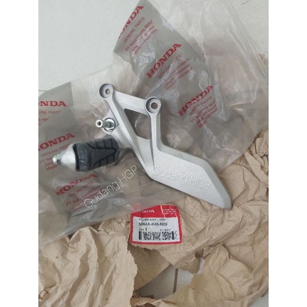 Jual Holder Assy L Step Dudukkan Foostep Depan Kiri Honda CBR 150R K45A ...