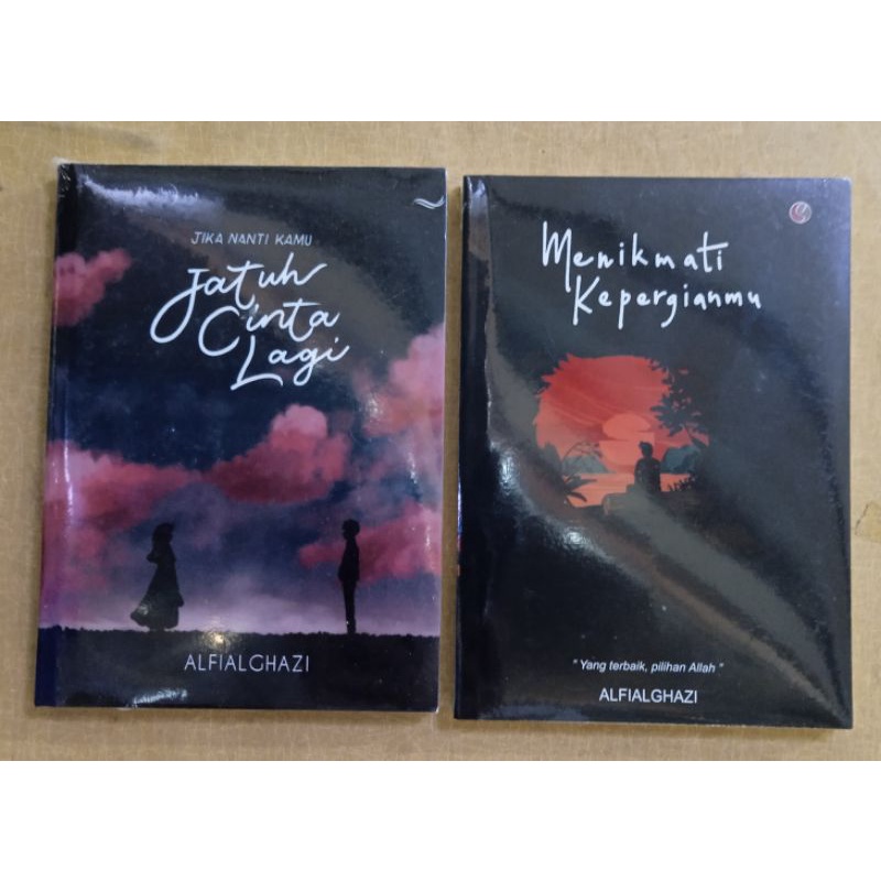 Jual paket dua buku alfialghazi jatuh cinta lagi dan menikmati kepergianmu | Shopee Indonesia