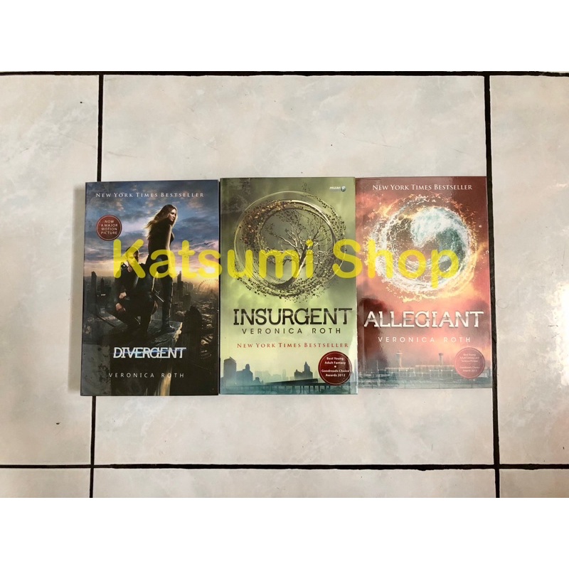 Jual Divergent Trilogy + Four : A Divergent Collection - Veronica Roth | Shopee Indonesia