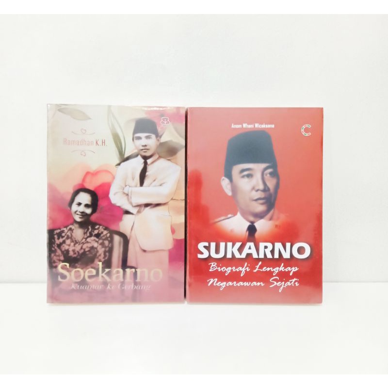 Jual Buku Paket 2 Sukarno Biografi Lengkap Negarawan Sejati - Soekarno Kuantar Ke Gerbang - Anom ...