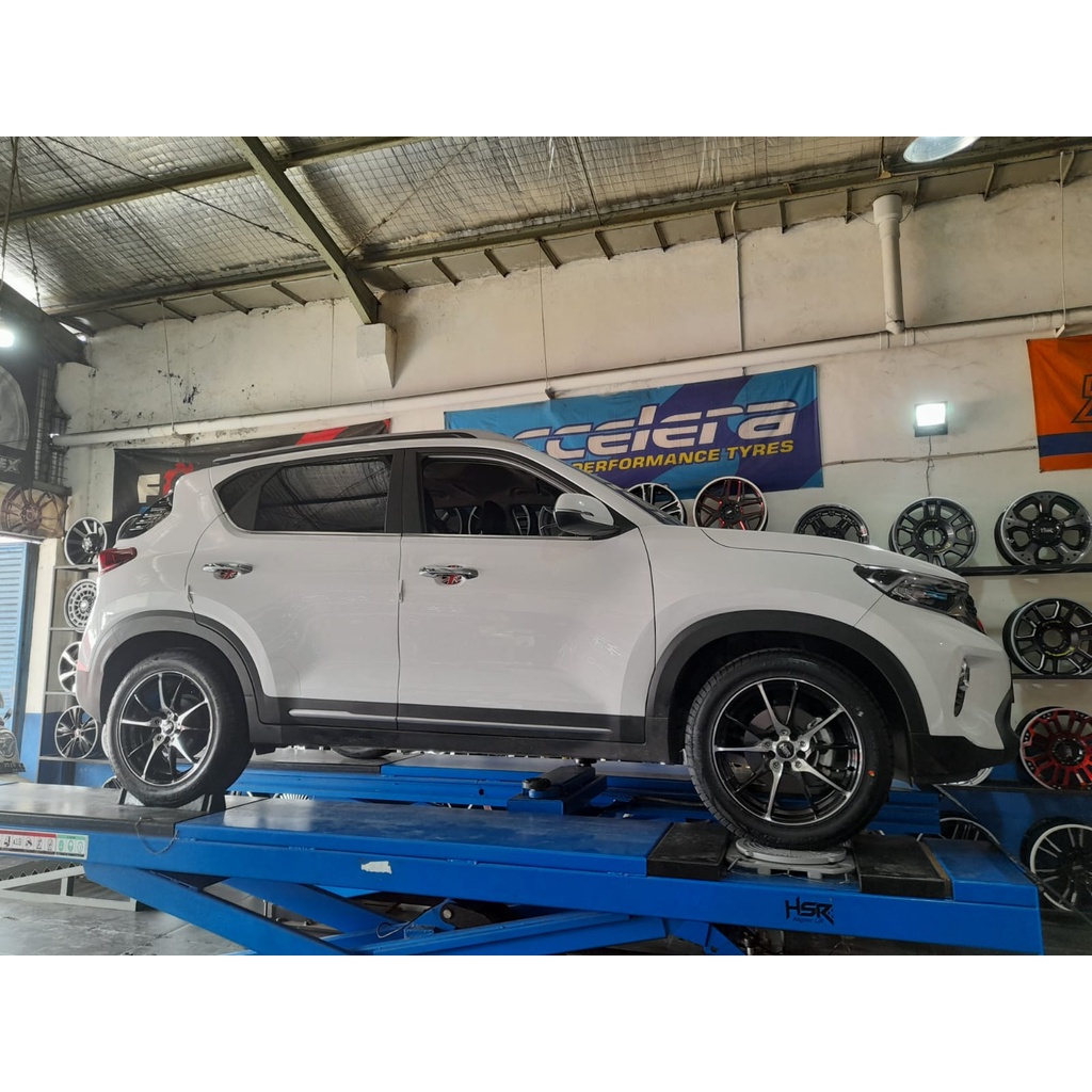 Jual PAKETAN VELG BAN MOBIL MURAH R17 KIA SONET,INNOVA,RUSH R17 HSR ...