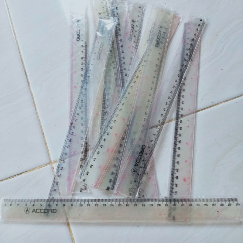 Jual Penggaris plastik 30cm | Shopee Indonesia