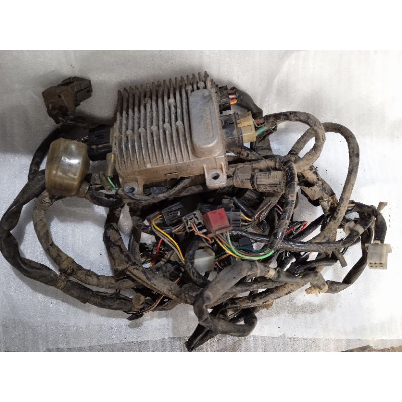 Jual ECU KZRM HONDA VARIO 125 KZR/VARIO 125 BOHLAMP DAN KABEL BODY SET ...