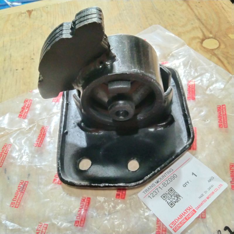Jual KARET DUDUKAN TRANSMISI TRANS MOUNTING GRAND GRAN MAX luxio matic ...
