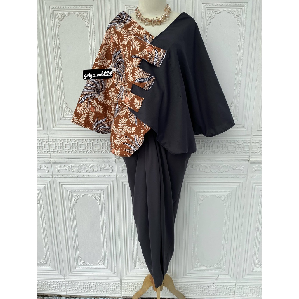 Jual SET KEBAYA CROP TOP ETNIK BATIK LURIK MODEL OVER SIZE PREMIUM TERMURAH | Shopee Indonesia