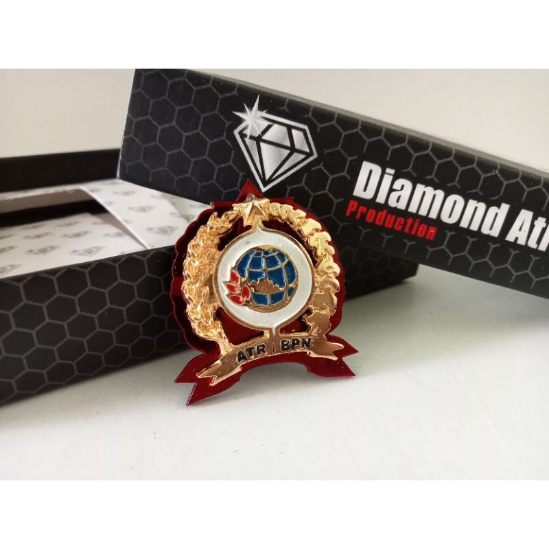 Jual PIN ESLON ATR BPN Exclusive Cat Putih | Shopee Indonesia