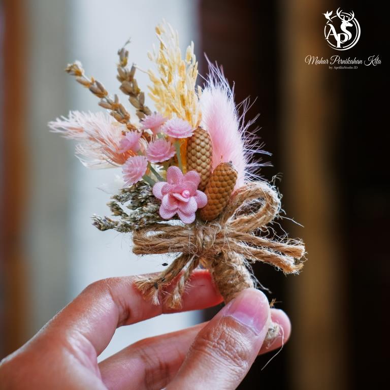 Jual CORSAGE BUNGA JAS PENGANTIN PINK | Shopee Indonesia