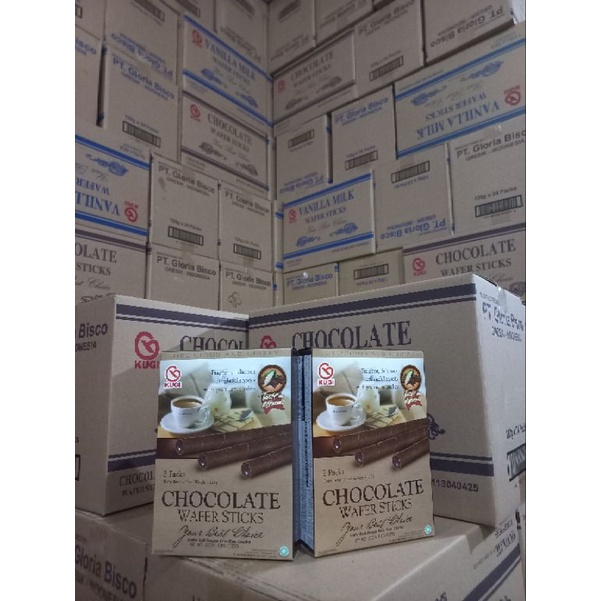 Jual wafer stick kugi 100 gram 1 dus isi 24 pcs | Shopee Indonesia