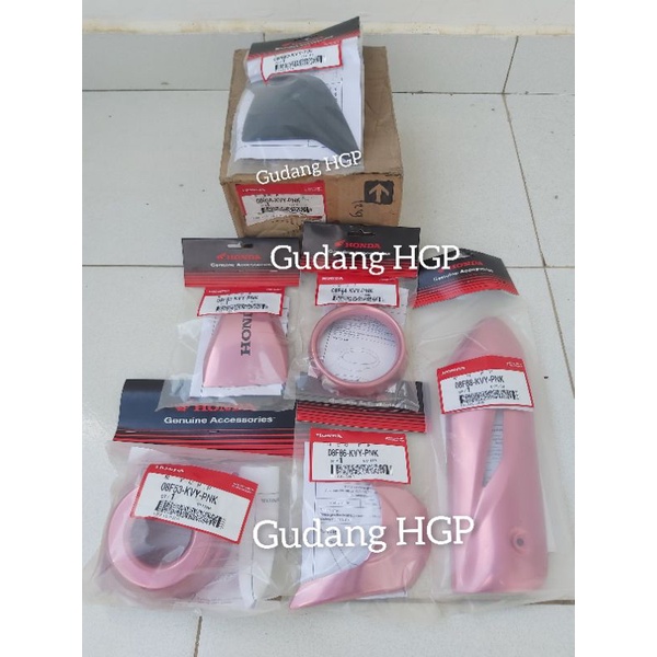 Jual Garnish Set Pink Import Honda Beat Karbu 0800A-KVY-PNK Honda ...