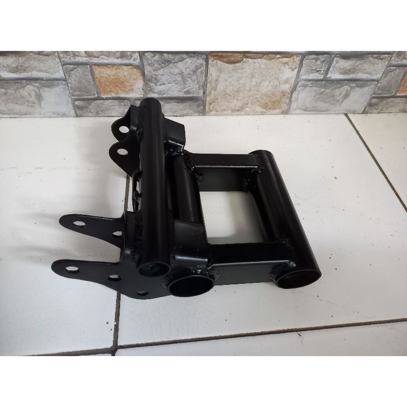 Jual Undur undur mounting yamaha mio ukuran 3cm sampai 10cm | Shopee ...