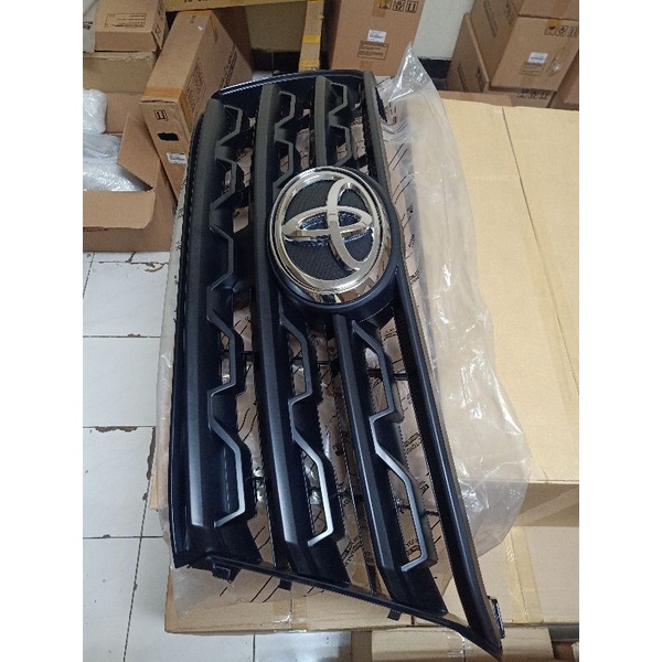Jual Grill Grille radiator fortuner vrz facelift 2021/2022 tipe G ...