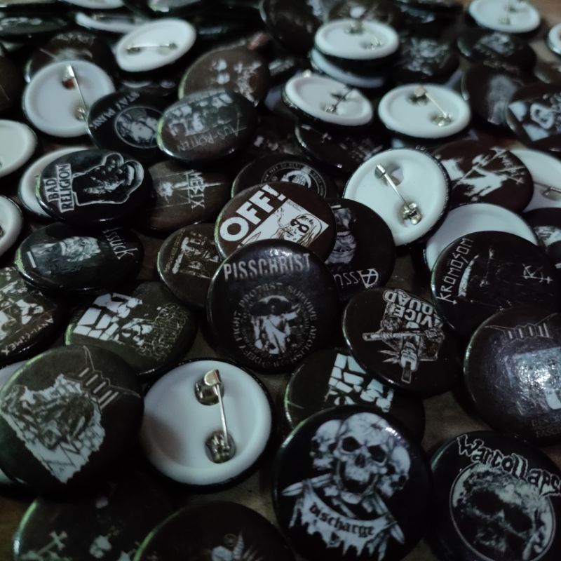 Jual Pin Band Punk / Pin Buton | Shopee Indonesia