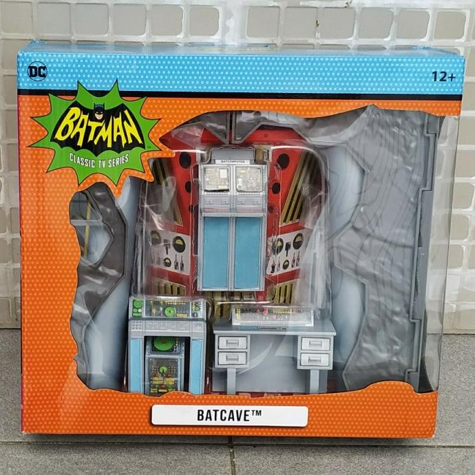 Jual MCFARLANE TOYS RETRO BATCAVE PLAYSET BATMAN 1966 CLASSIC TV SERIES ...