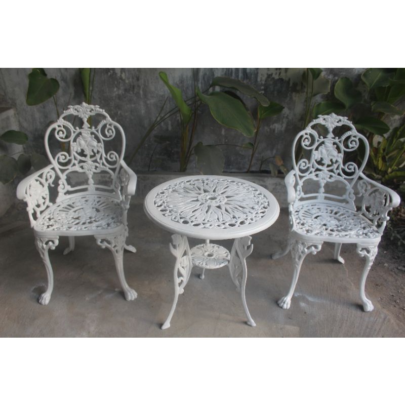 Jual kursi taman besi antik model mawar 1 set | Shopee Indonesia