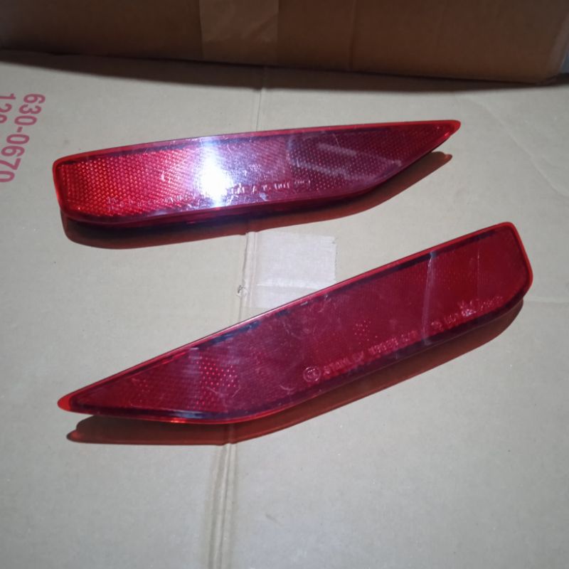 Jual reflektor mata kucing bumper belakang original mitsubishi expander ...