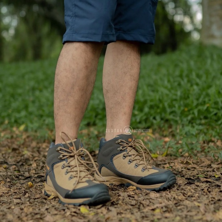 Jual Sepatu Gunung / Sepatu Trekking Co-trek Duri CT Original Terlaris ...