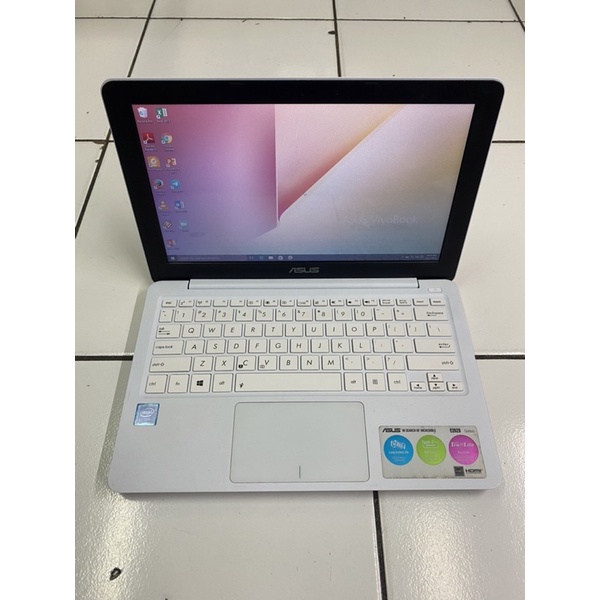 Jual Notebook ASUS E202S SSD murah | Shopee Indonesia