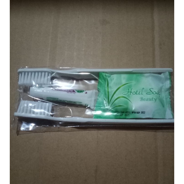 Jual Paket sabun hotel-pasta gigi-2 sikat gigi | Shopee Indonesia
