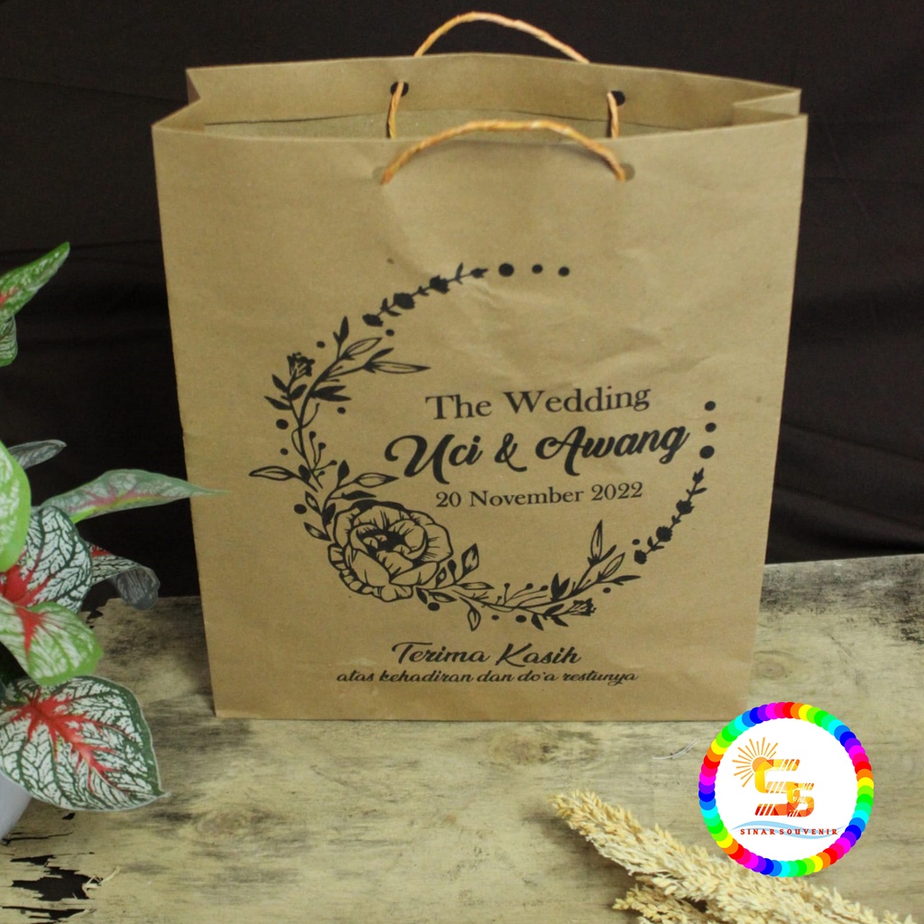 Jual PAPER BAG / TAS KERTAS CUSTOM UK 21 X 6 X 26 (PXLXT) | Shopee ...