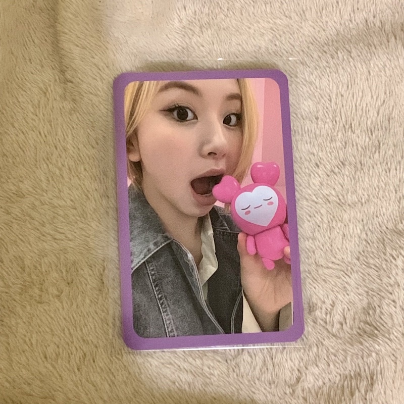 Jual Photocard/PC Chaeyoung Twice Lovely Plastic Model Laburi | Shopee ...