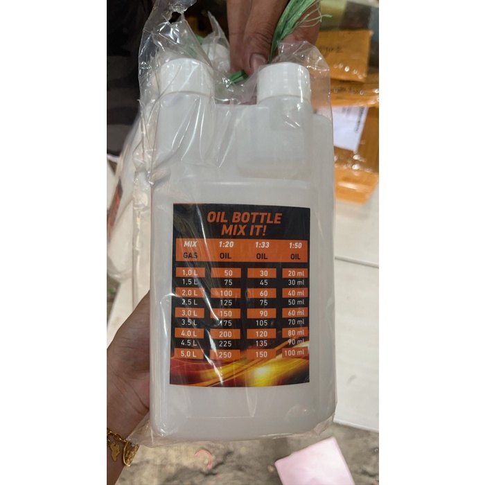 Jual BOTOL OLI 1/2 LITER ORI ADA STICKER UKURAN BUKAN REPRO | Shopee ...