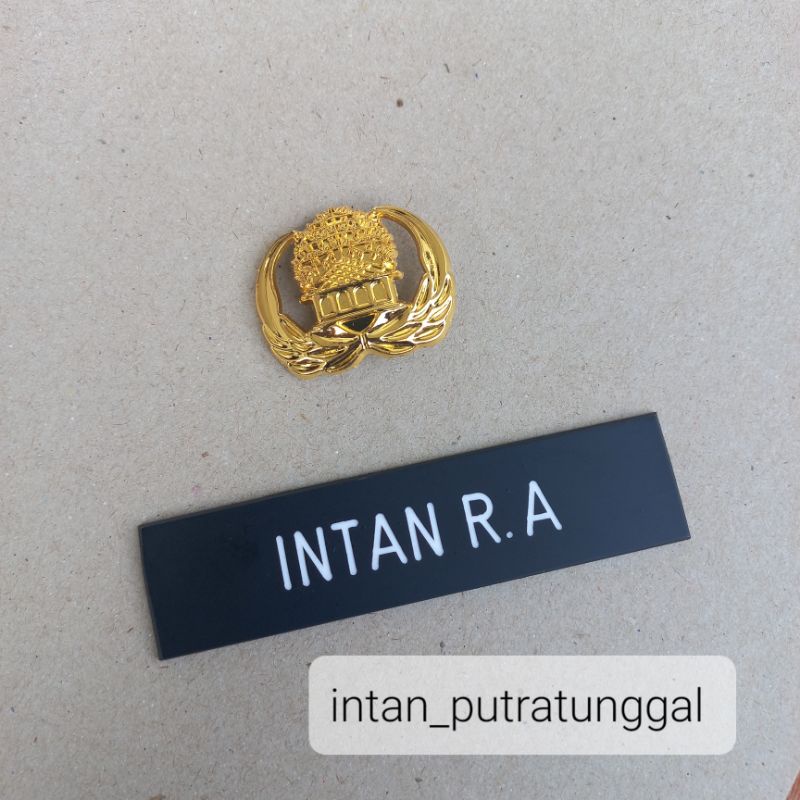 Jual PAPAN NAMA PDH + PIN KORPRI ( HITAM DOFF ) | Shopee Indonesia