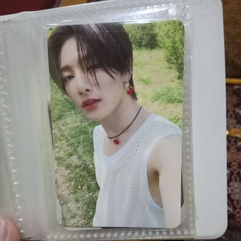 Jual PC I.N T-Crush Versi Album Maxident Straykids | Shopee Indonesia
