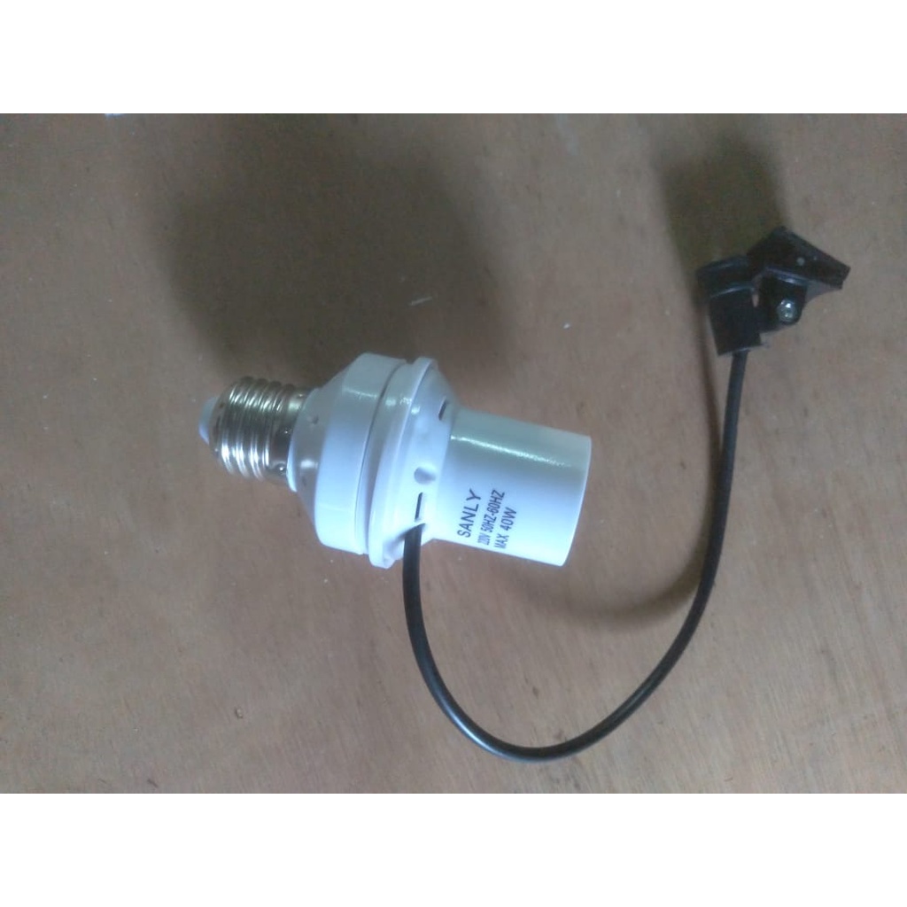 Jual Fitting Lampu Sensor Cahaya Otomatis Untuk Segela Lampu Fiting ...