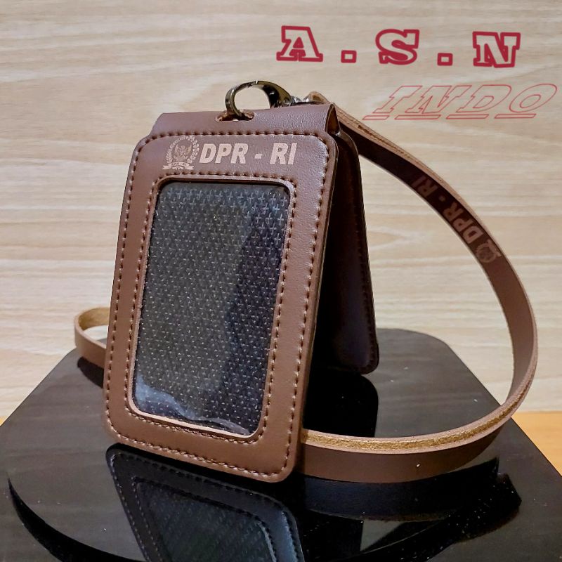 Jual Id Card Kulit Lipat Magnet DPR RI Id Card Kulit DPR RI Lipat ...