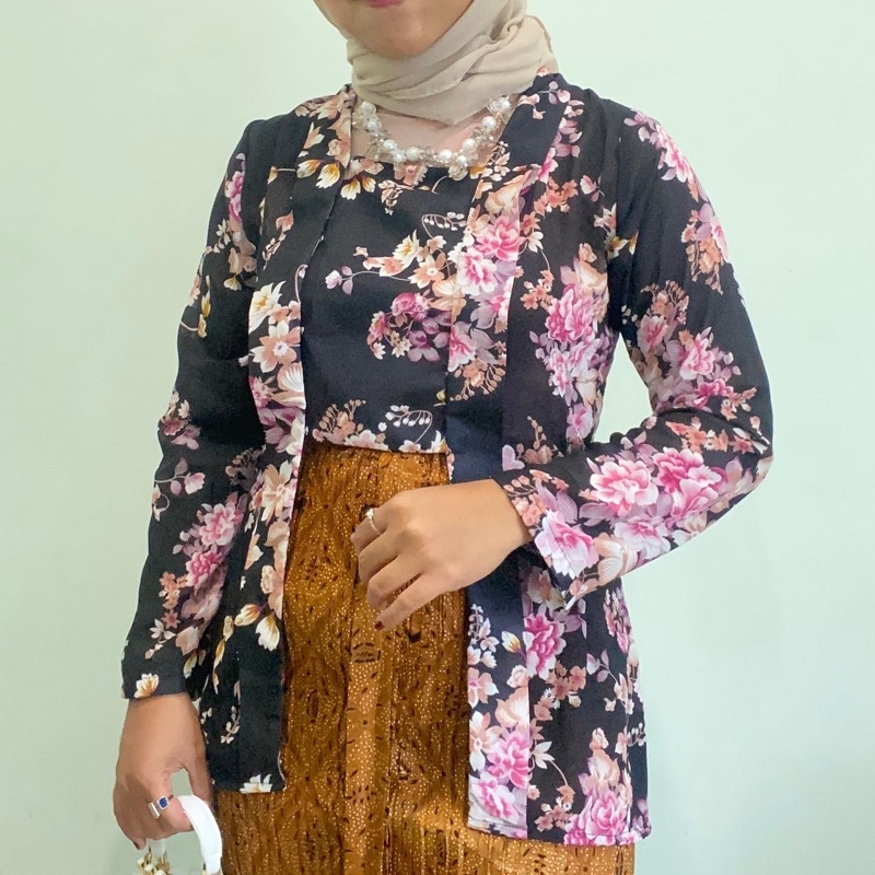 Jual Agemi - Kebaya Vintage / Kebaya Kutubaru / Kebaya Bunga / Kebaya ...