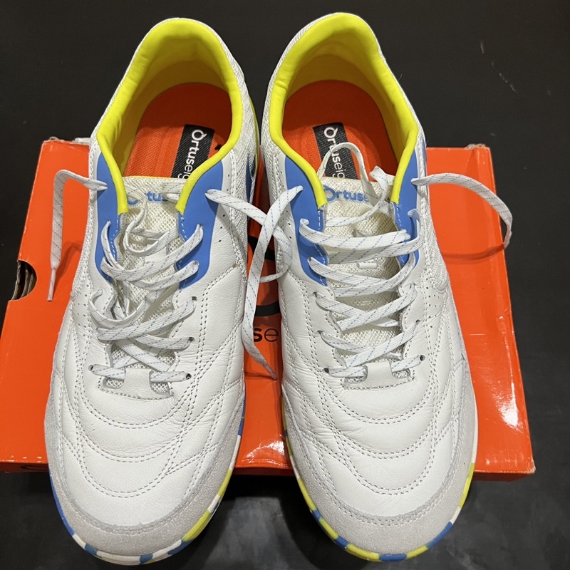 Jual sepatu futsal second ortuseight putih | Shopee Indonesia