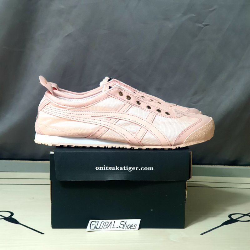 Jual Sepatu onitsuka tiger wanita slip on full peach | Shopee Indonesia
